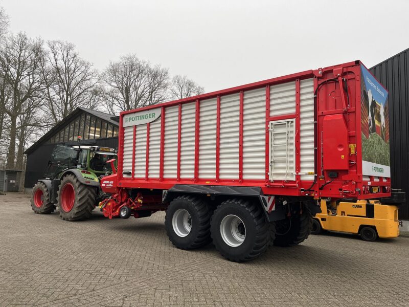 Pöttinger Jumbo 6610 Combiline voor loonbedrijf Haaring Hengelo – Hoftijzer