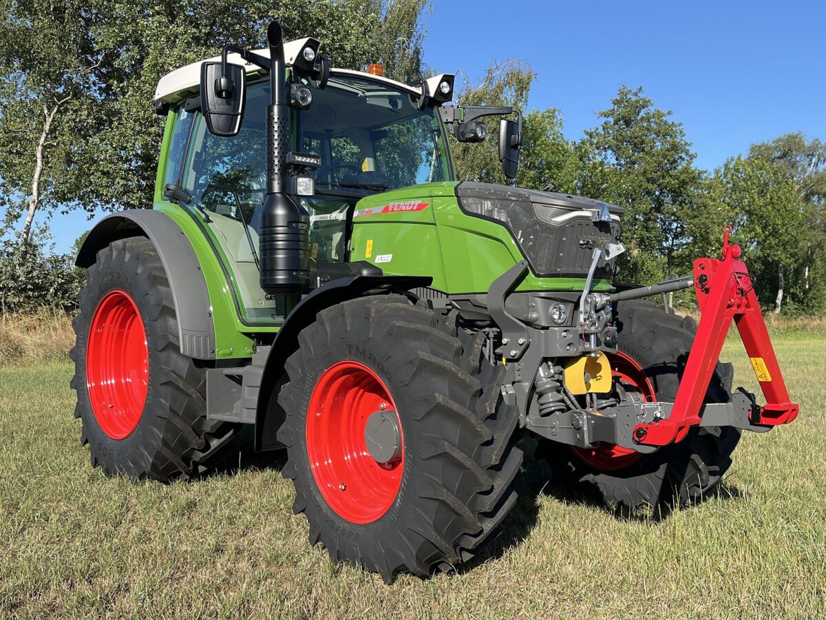 Fendt 210 Vario afgeleverd aan de familie Eenink uit Aalten – Hoftijzer