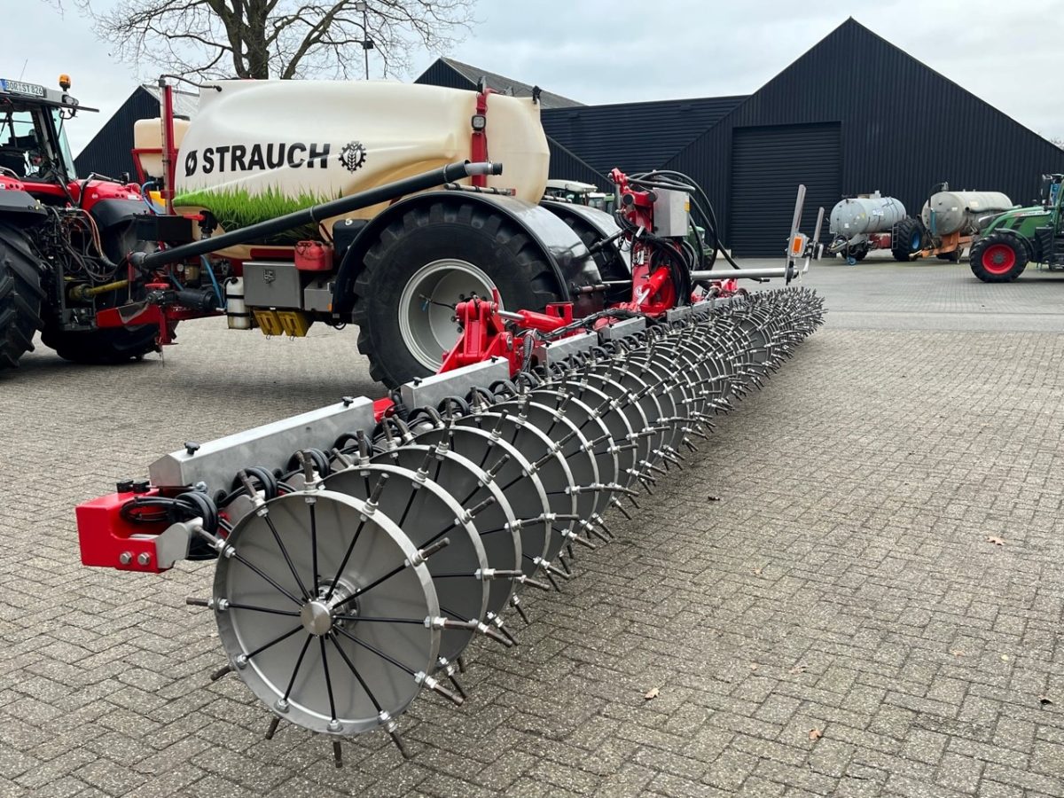 2x Duport SW13554 liquiliser bemesters voor loonbedrijf Strauch – Hoftijzer